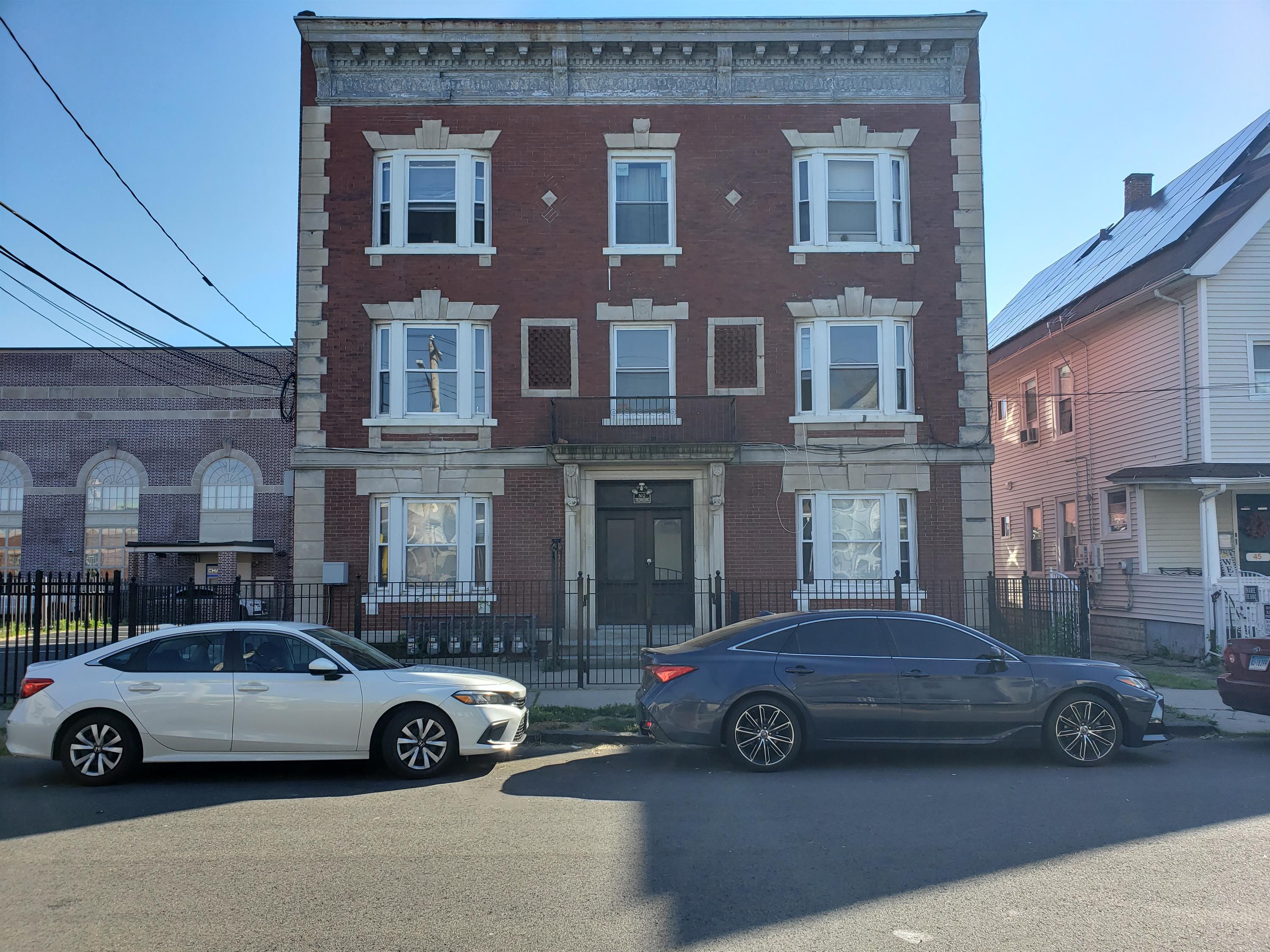 Home [bruinpmg.managebuilding.com]